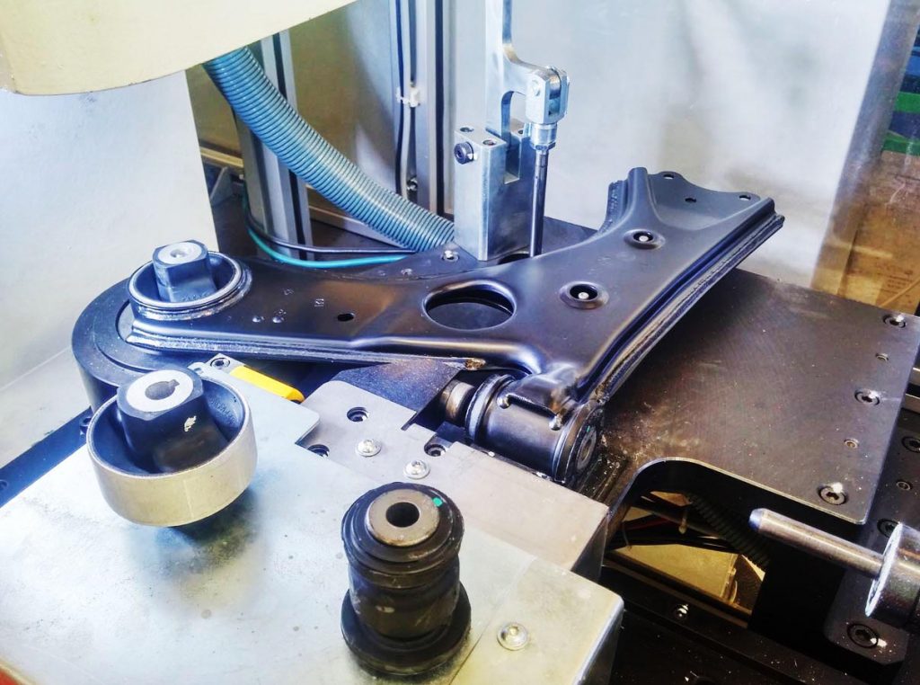 Lower Arm Rubber Bushings Inserting - Sibernetik I Machine, Automation ...